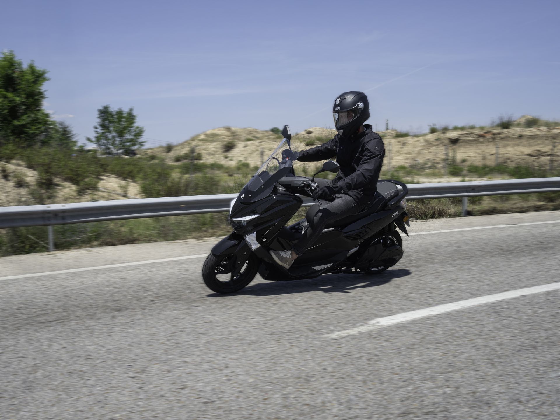 Velca Vortex: La custom eléctrica 125cc que desafía los límites