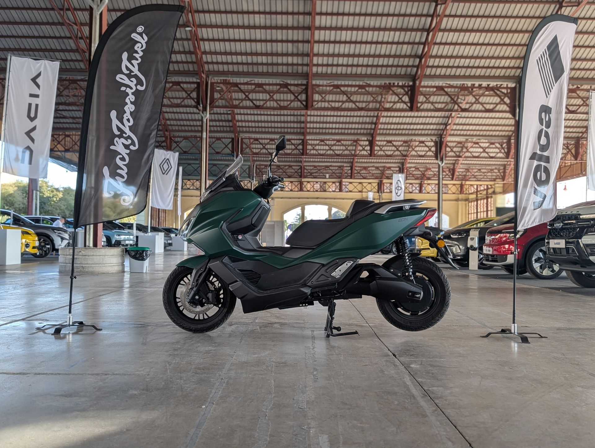 Viajar Madrid–Valencia con la Velca EON: autonomía real y experiencia